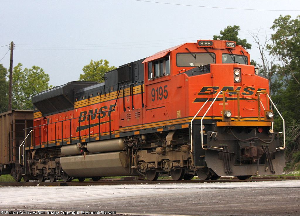 BNSF 9195